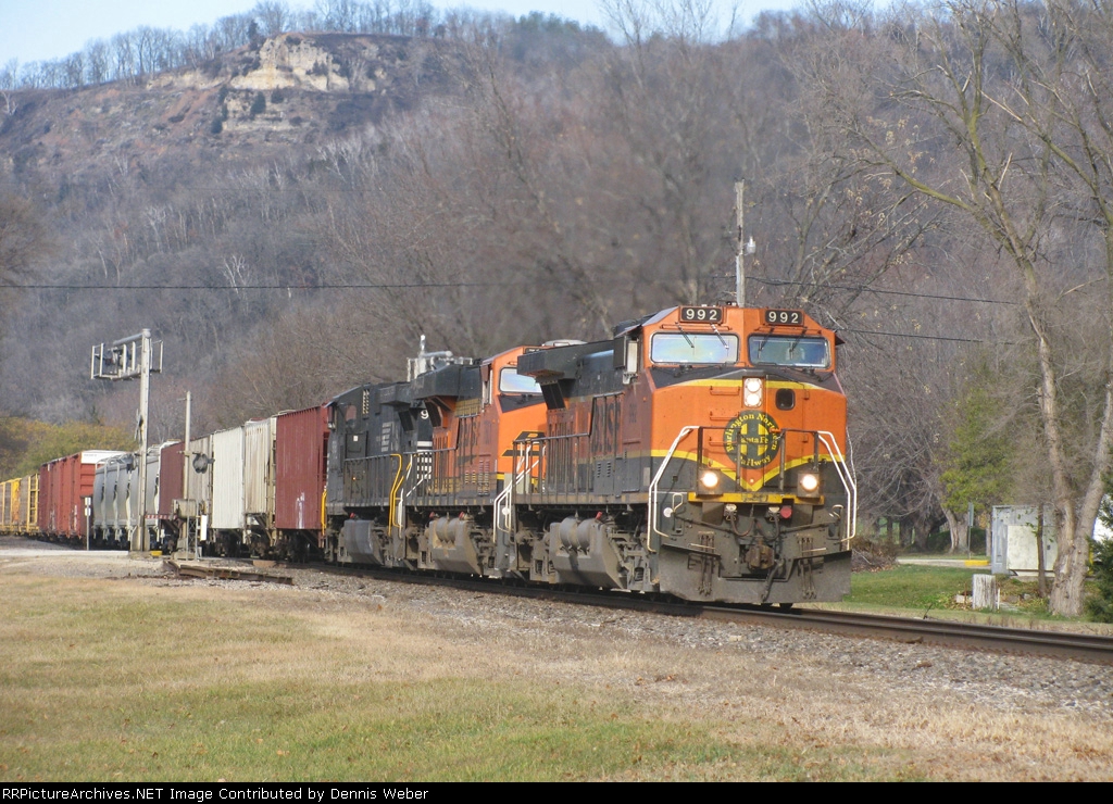BNSF 992, BNSF's Aurora Sub.